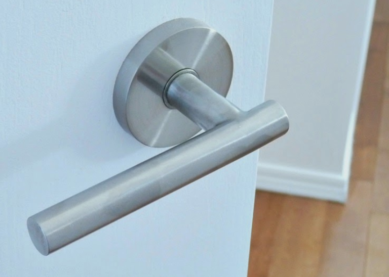 The Top 10 Classic Door Handle Designs for Timeless Elegance ...