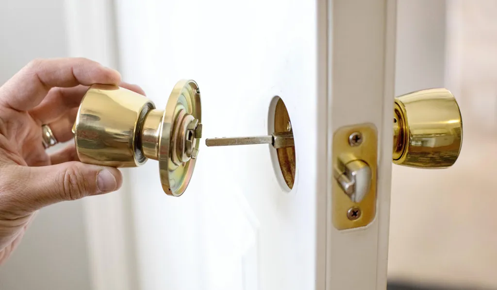 Door Knob Functions Explained: A Smart Choice Guide by UMAY - umaylocks.com